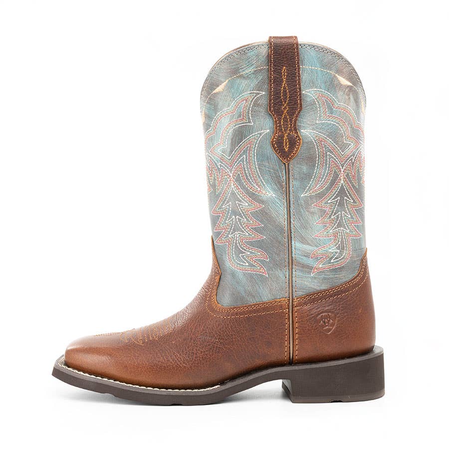 Ariat Women's Wide Square Toe Delilah Boots