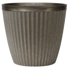 Backyard Expressions Circle Planter