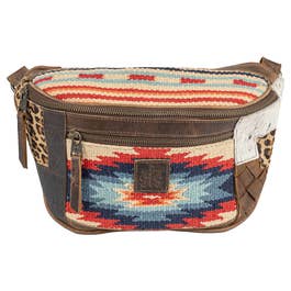 STS Ranchwear Women's Chaynee Mountain Sachi Sling Handbag