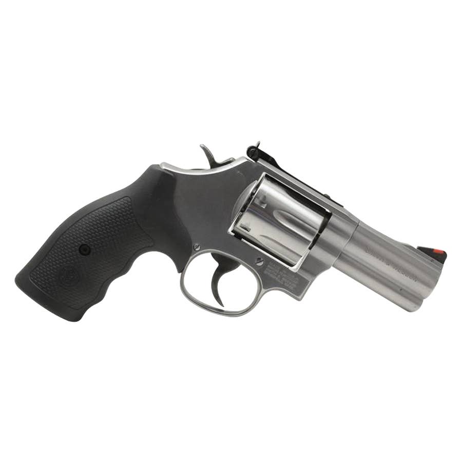 Smith & Wesson 686 Plus 357 Magnum Single Action Revolver Smith & Wesson 686 Plus 357 Magnum Single Action Revolver